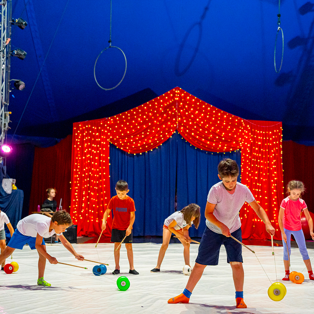 Stages de cirque pour enfants – École Cirque Imagine - Grains de sel